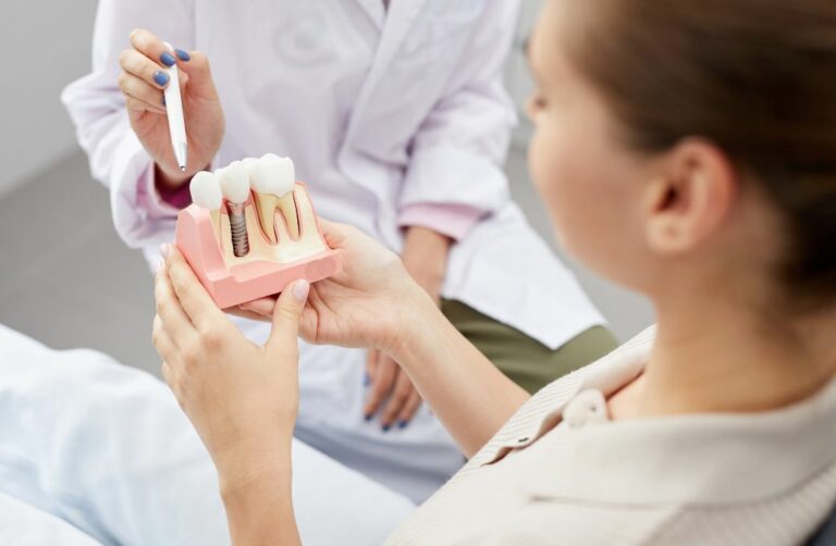 Bridge for Back Teeth vs. Implants: Which Option is Right for You?